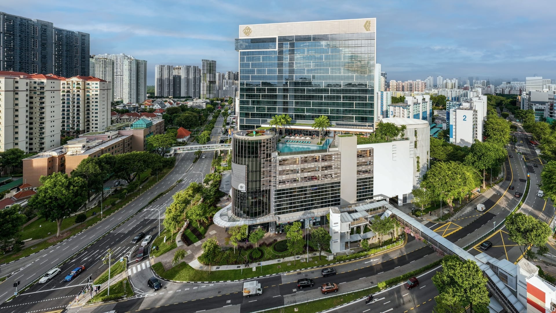 Momentus Luxury Hotel Alexandra in Singapore - GHA DISCOVERY Loyalty ...